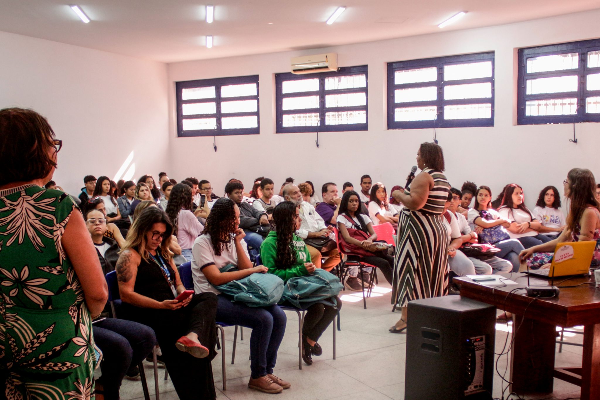 Escola Fazendária Leva Projeto Sobre Educação Fiscal à Santa Cruz